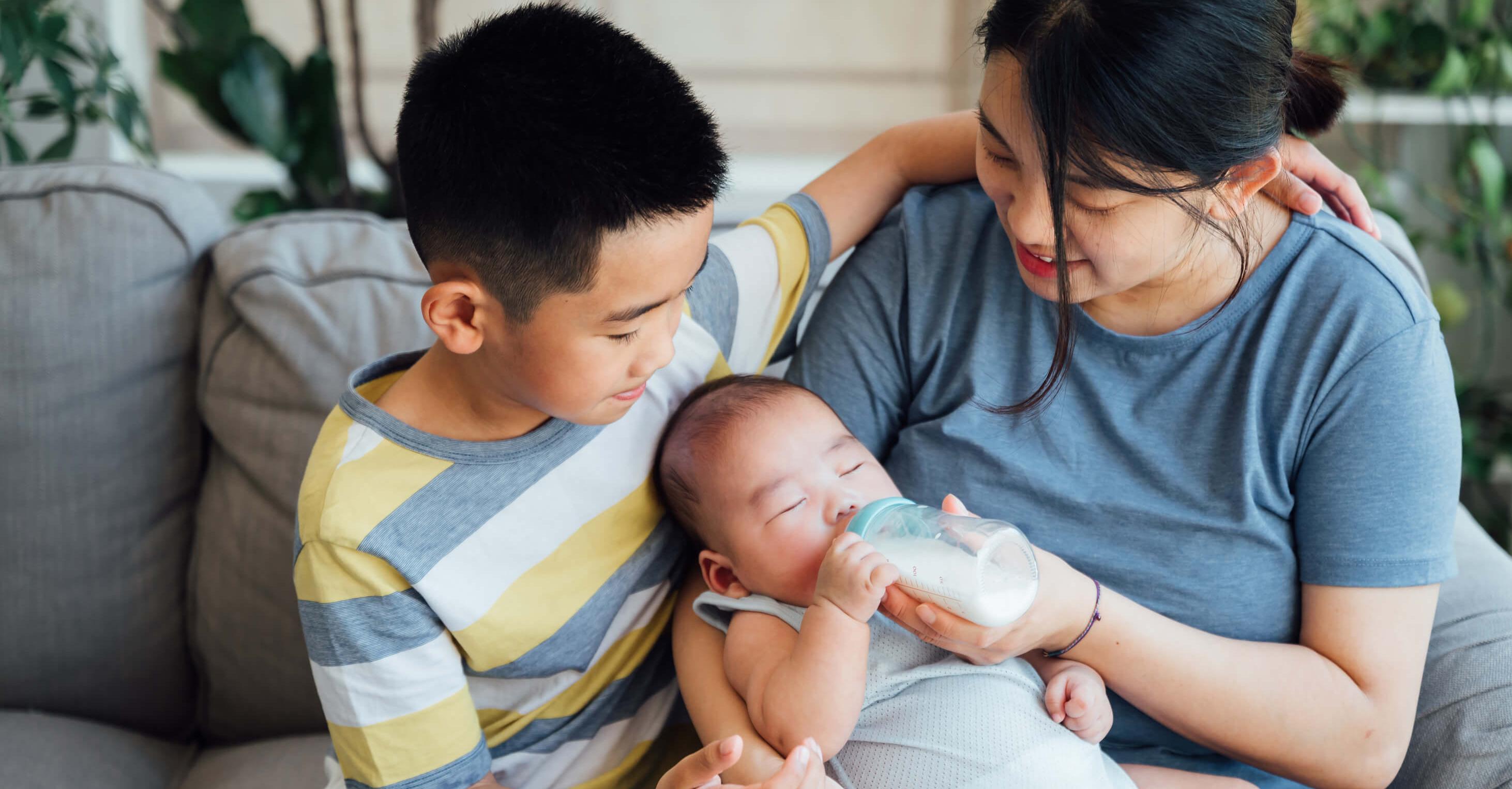 Feeding your baby - Dario Connect