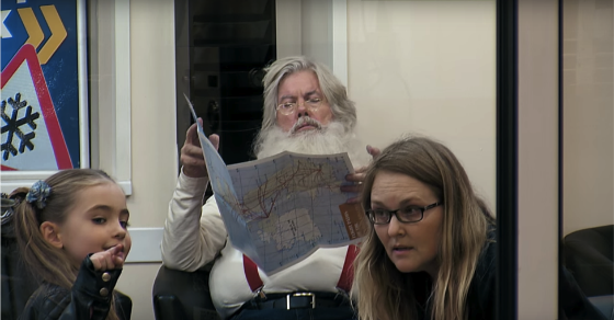 A Surprise Run-In With Santa at an Auto Shop Makes these Kids’ Days!